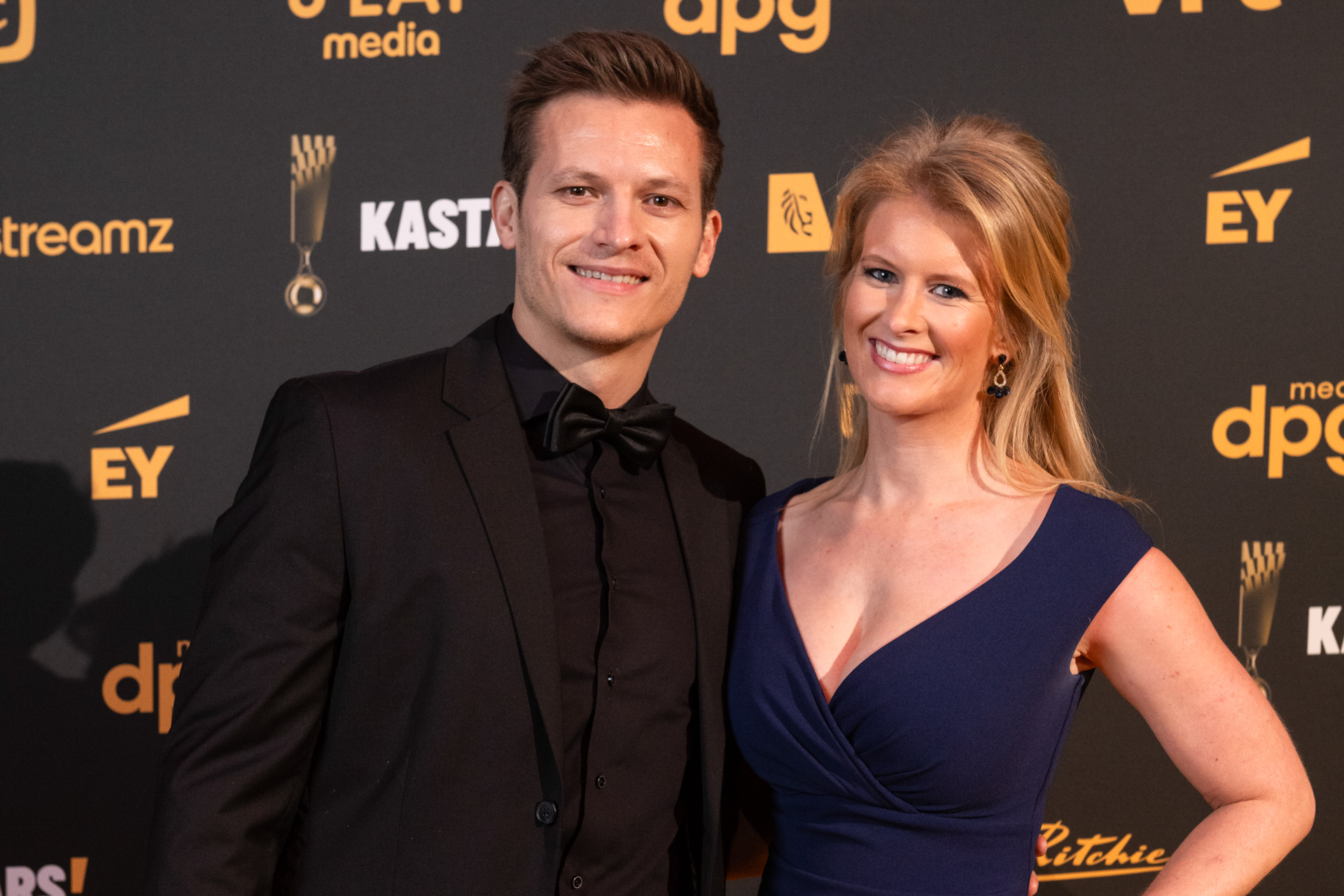 Eerste keer naar de Kastaars voor dit prachtige koppel - Entertainment ...